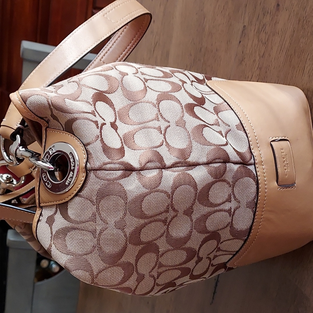 Coach Signature Hadley Duffle Bag - Gem